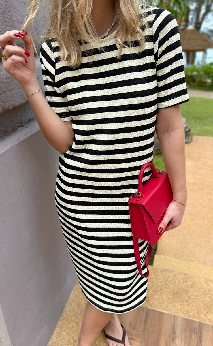 Say INA Copenhagen Kjole - Gina - Black Striped | Rask levering ...