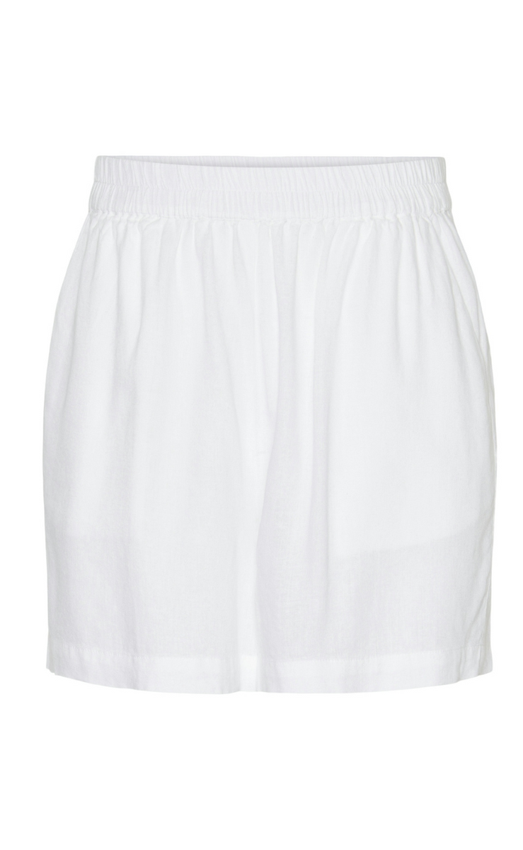 Pieces Shorts - Pia - Bright White | Rask levering | Fashionbystrand