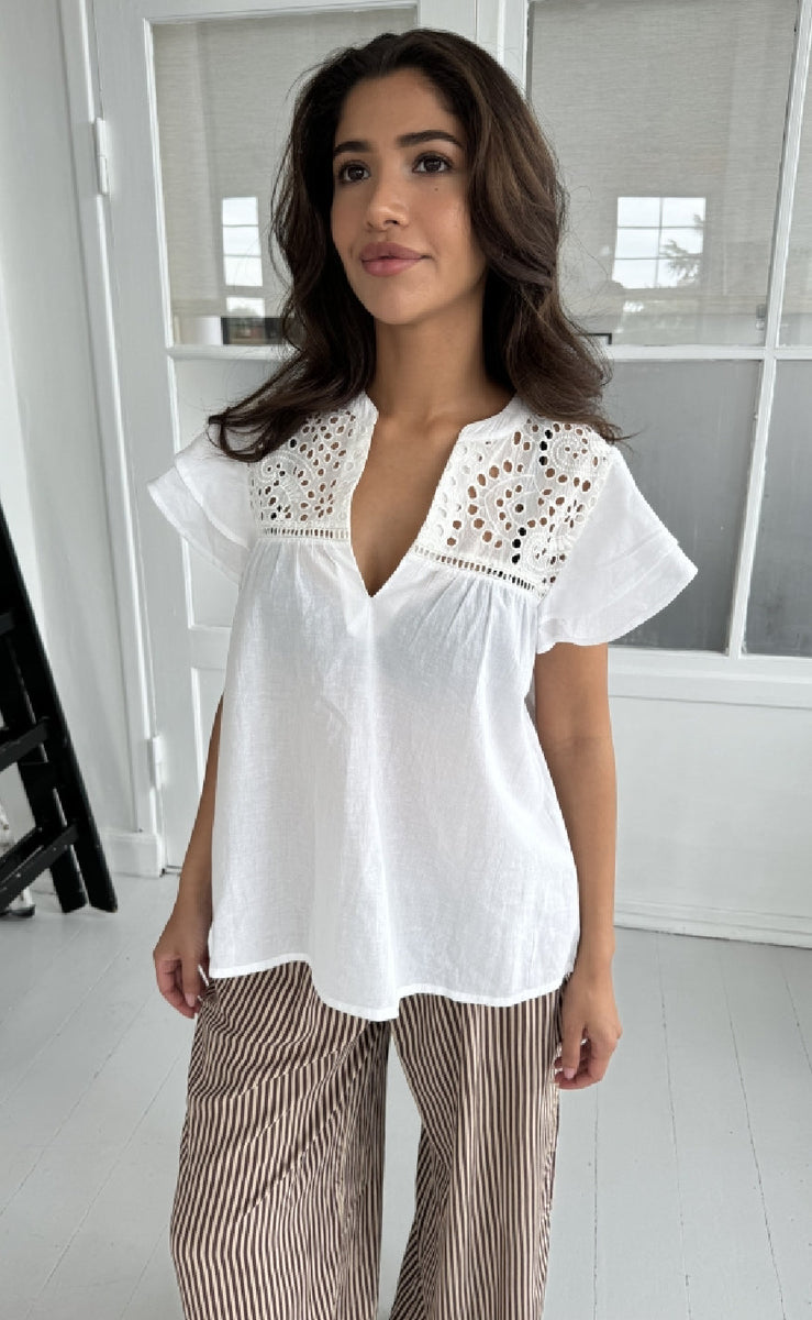 Continue Topp - Christel - White | Rask levering | Fashionbystrand