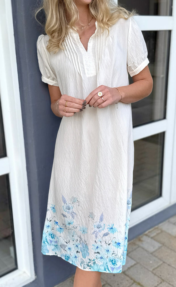 Say INA Copenhagen Kjole - Nina - Off White W. Blue Flowers | Rask ...